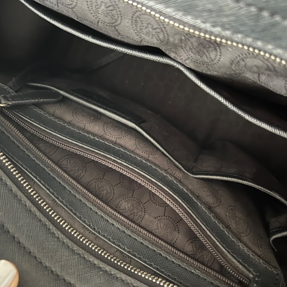 Michael Kors | Bags | Michael Kors Leather Snake Print Handle Bag ...